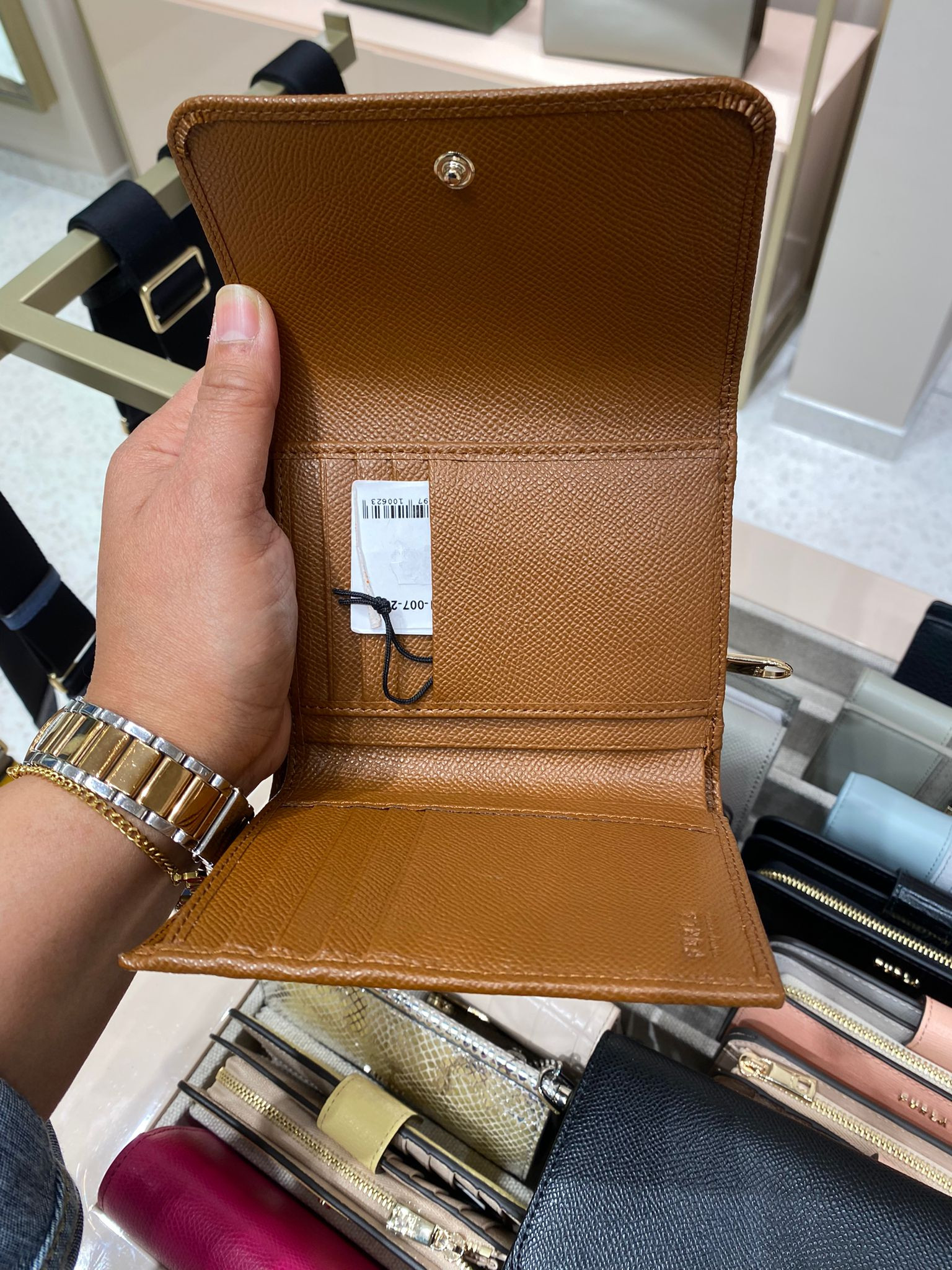 AzuraMart - Furla Classic Purse - Cognac - Medium / Tri Fold