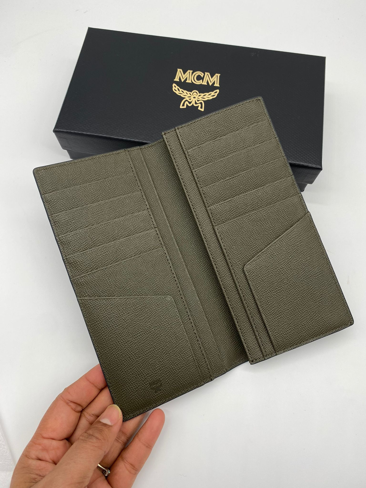 AzuraMart - MCM Wallet - Sea Turtle - Long